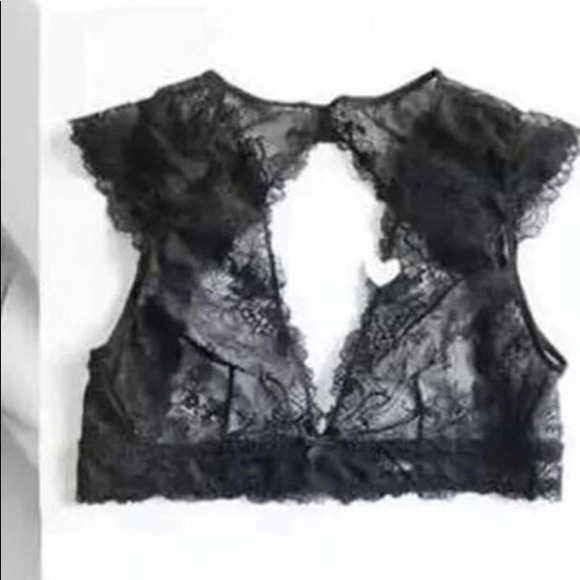Intimates & Sleepwear | Brand New Beautiful Black Lace Keyhole Bralette ...